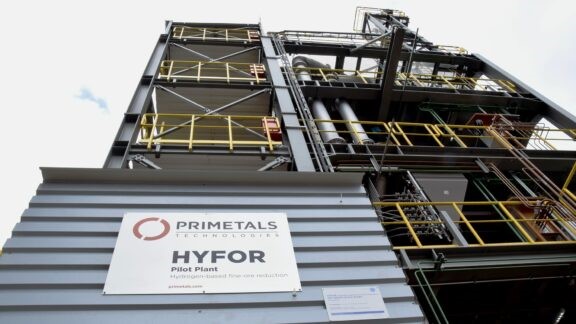 تکنولوژی HYFOR “فرایند احیامستقیم پودر کنستانتره سنگ آهن به “HBI ...